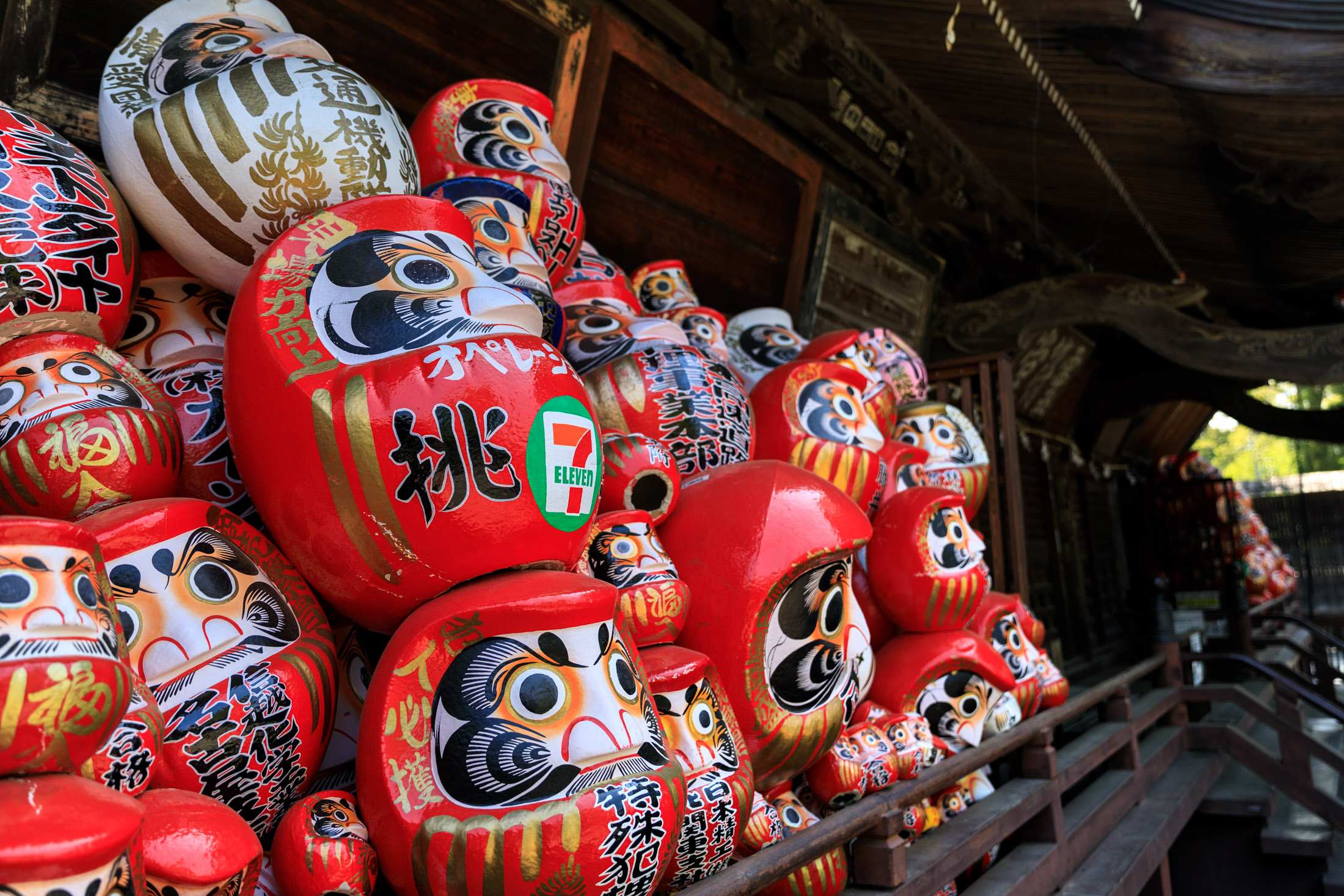 Authentic Japanese Daruma Dolls: Symbols of Perseverance | Offbeat Japan