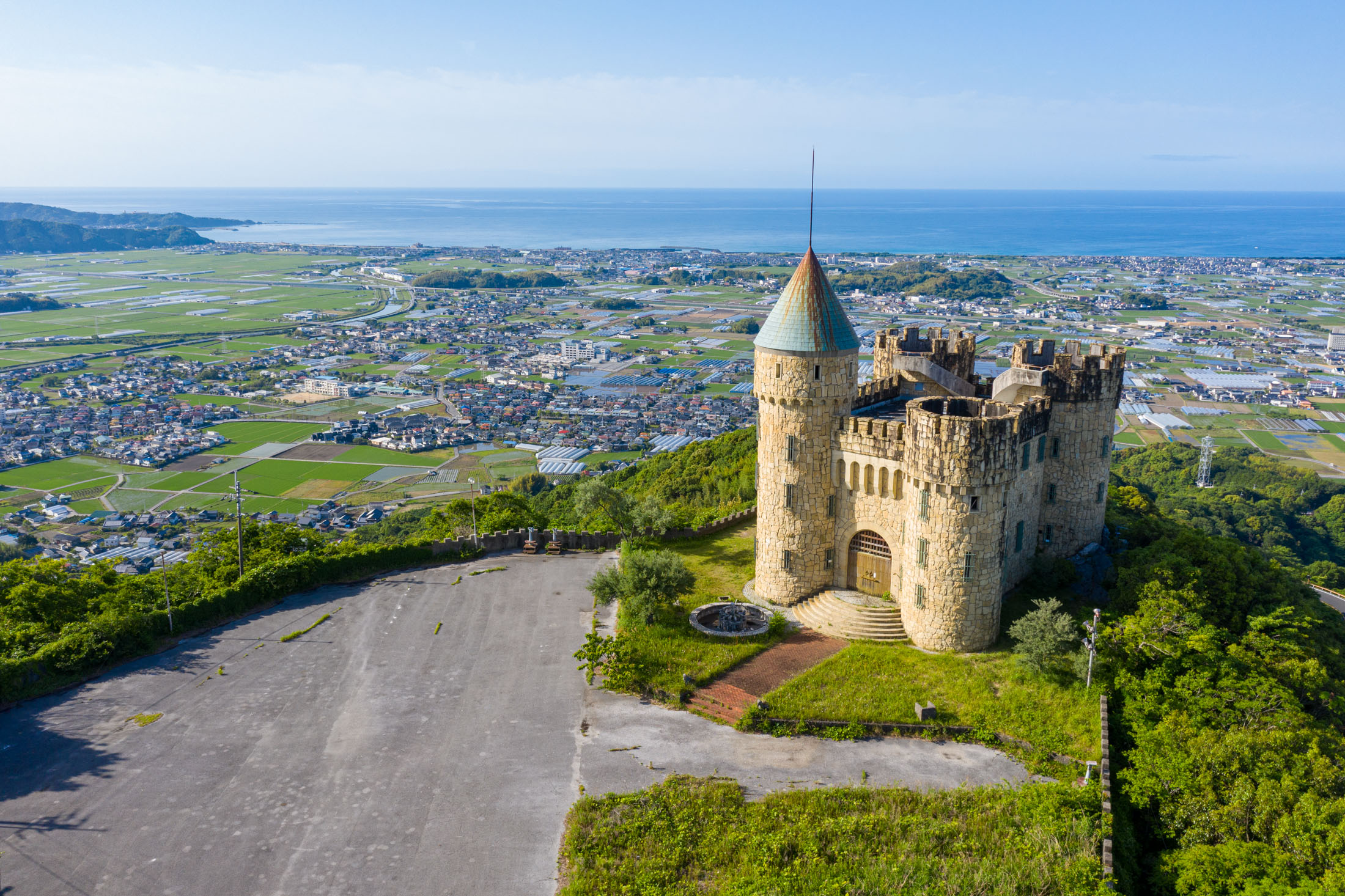Falaise Medieval Castle, Normandy: Architectural Marvel | Offbeat Japan